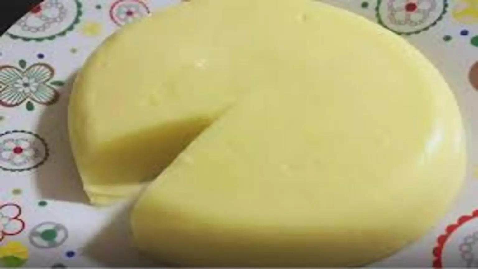 Aprenda a fazer requeijão de corte caseiro com apenas 4 ingredientes ...